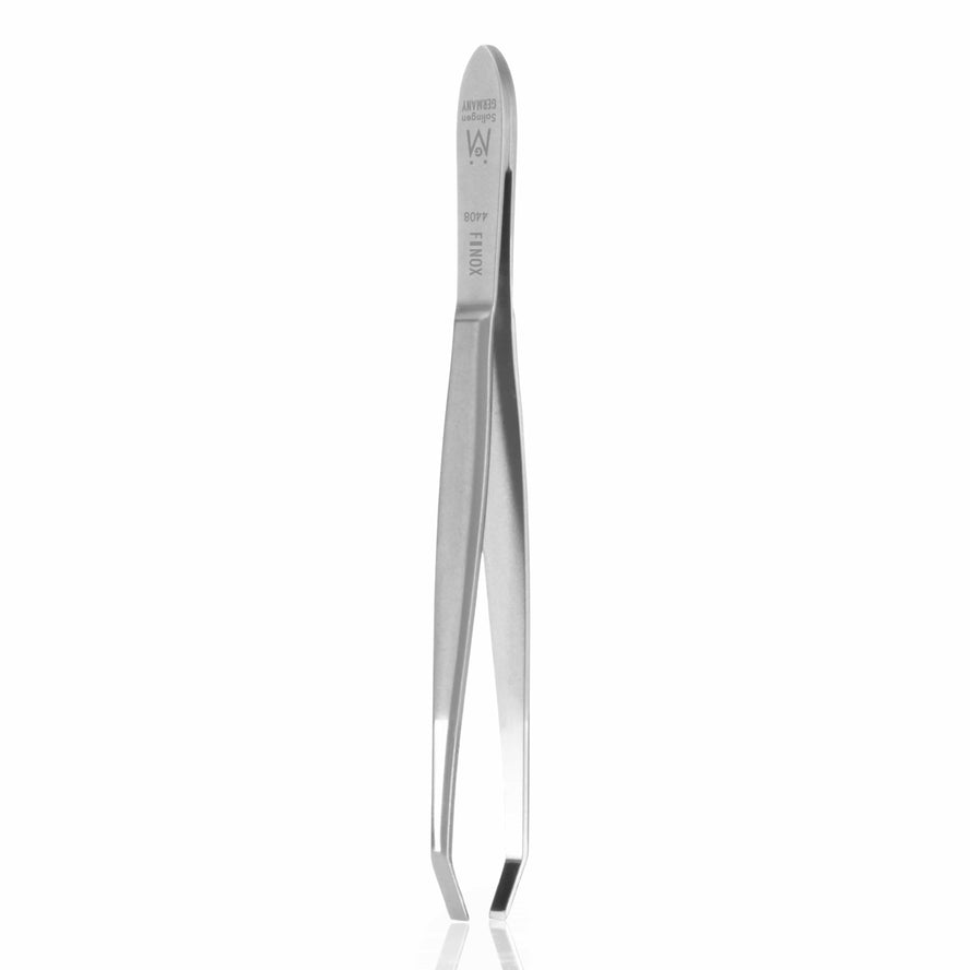 Professional German-Made Eyebrow Tweezers | Germanikure